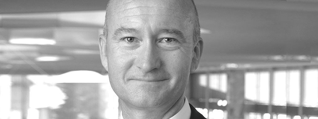 Tribuna por Peter Frei, Aeropuerto de Zurich - Aertec